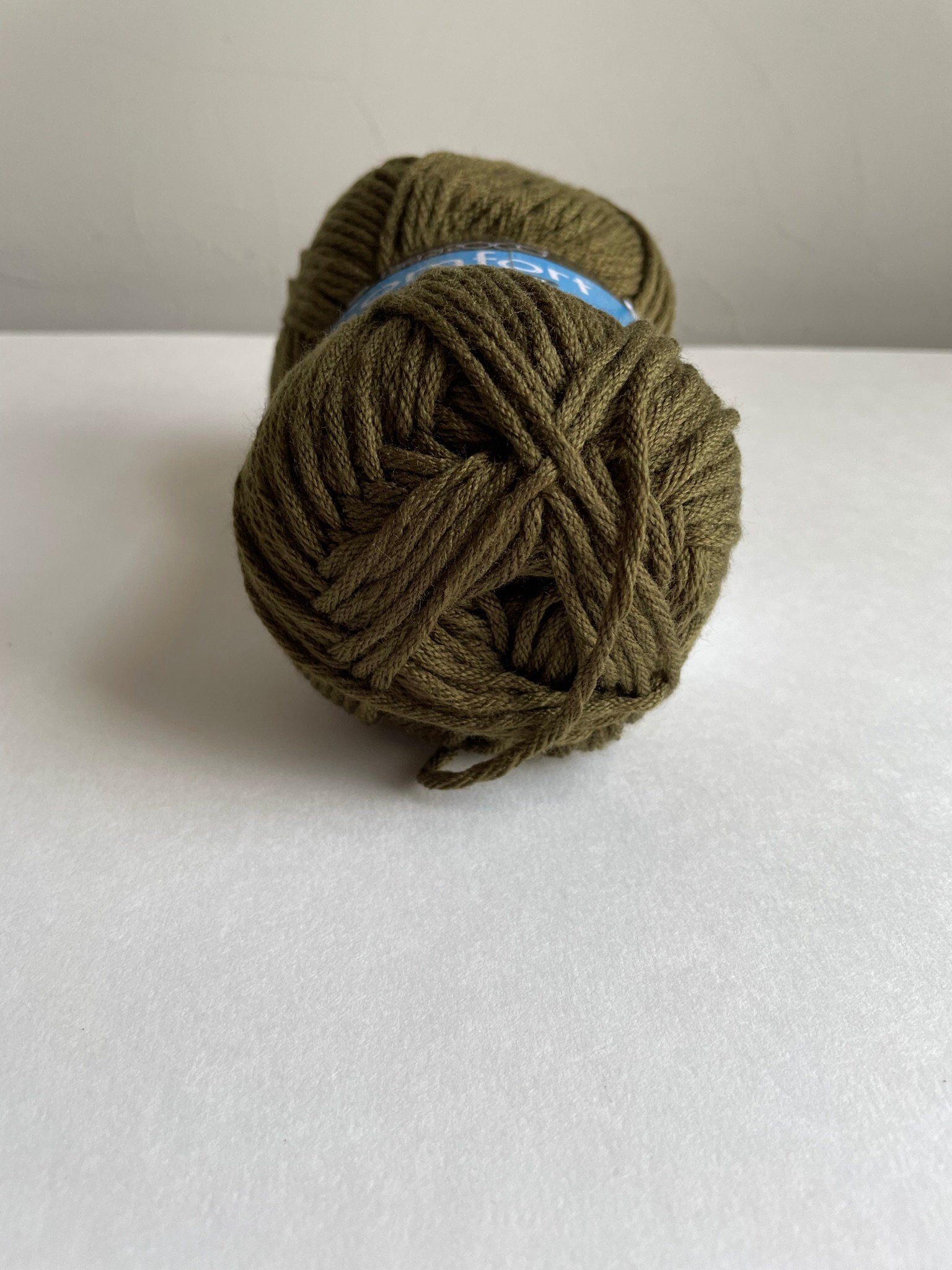 Macrame Sewing & Fiber dark green nylon acrylic blend yarn very soft ...