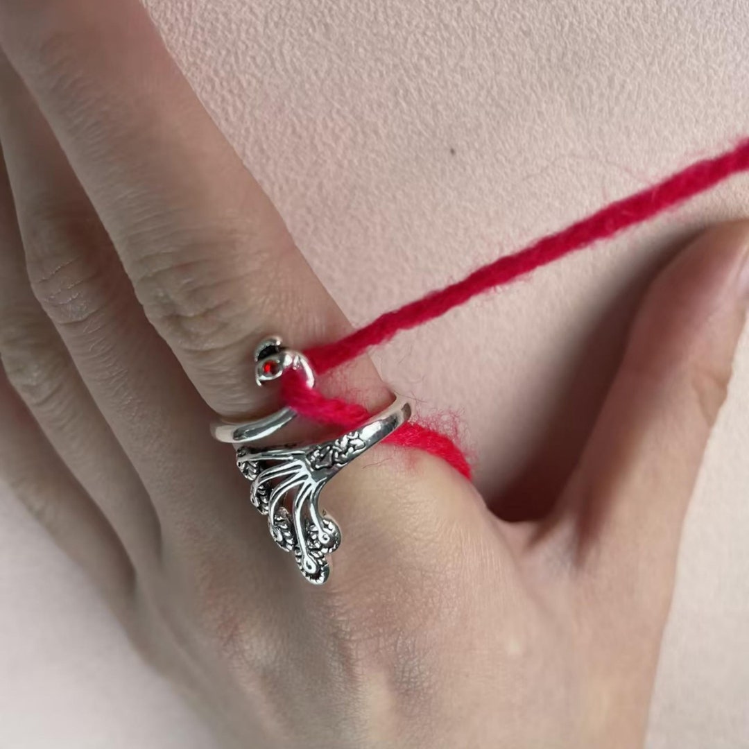 Adjustable Yarn Crochet Tension Ring Crochet Ring Knuckle Assistant ...