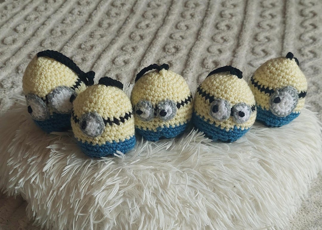 Set of 5 Amigurumi Minions Keychains - Handmade Crochet Toys, Cute ...