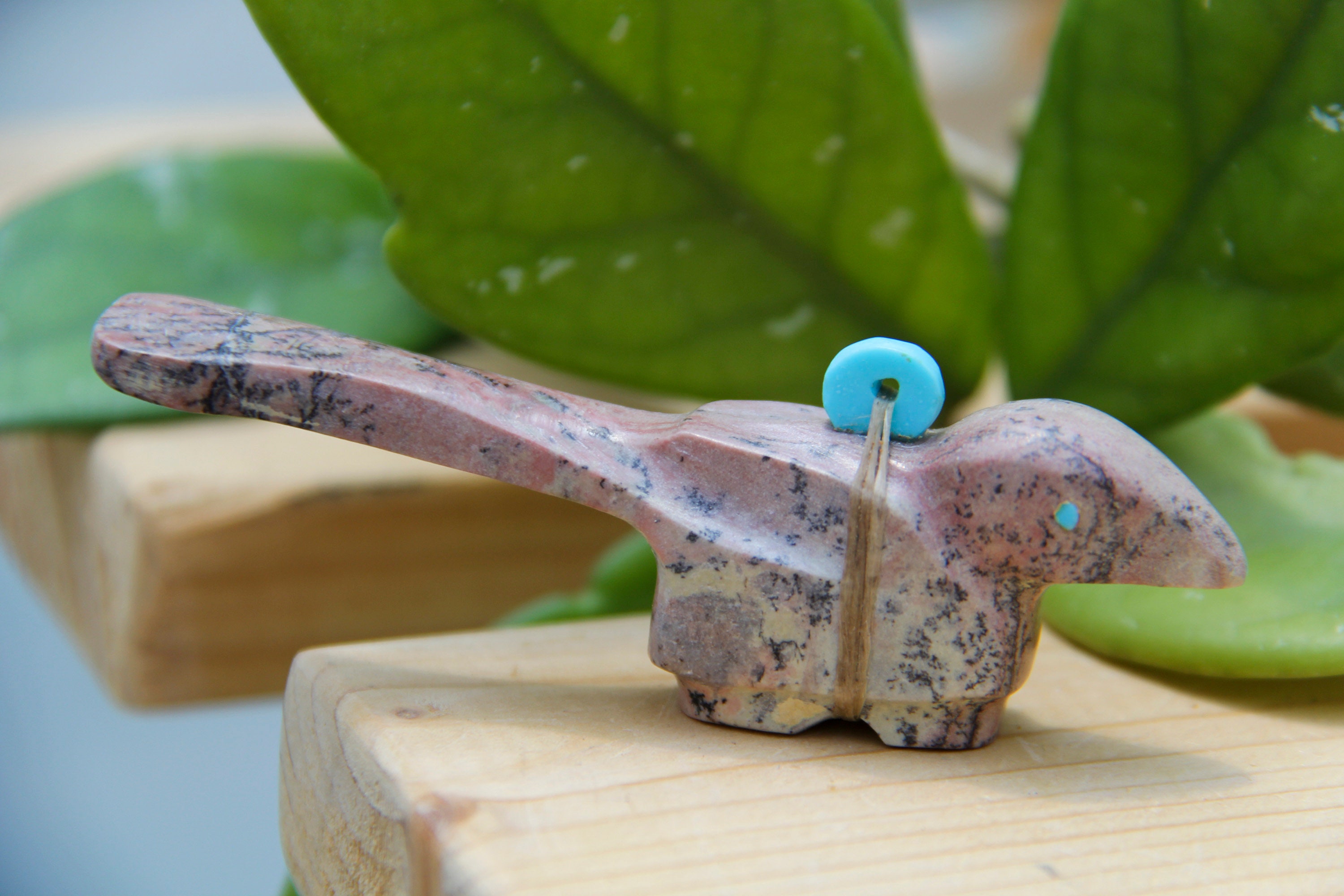 Petite Pink Zuni Bird Fetish Carving, Native American Totem, Rhodonite ...