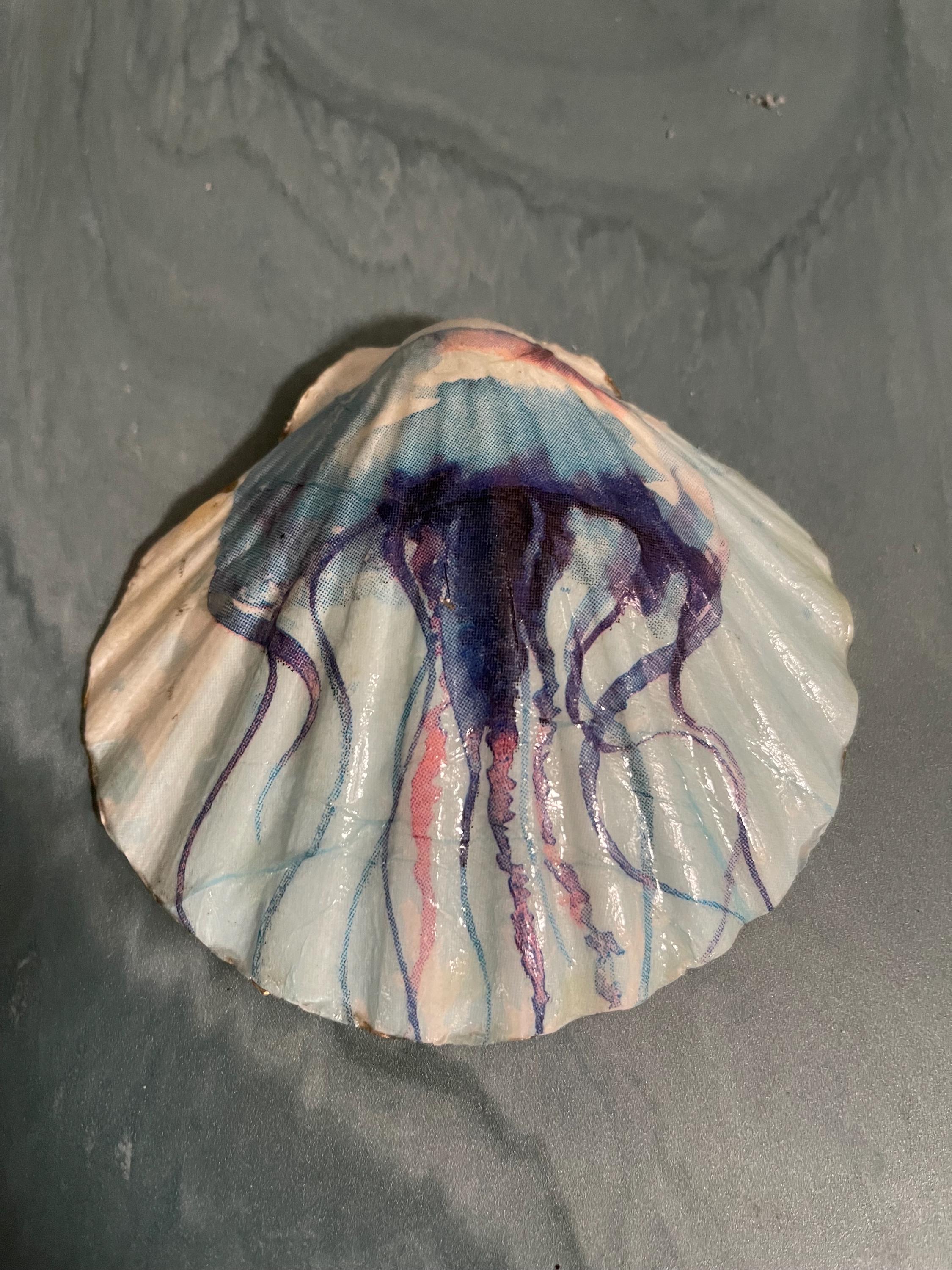 Jellyfish Gold Leaf Seashell Jewelry Dish | Coastal Decor | Beach Lover ...