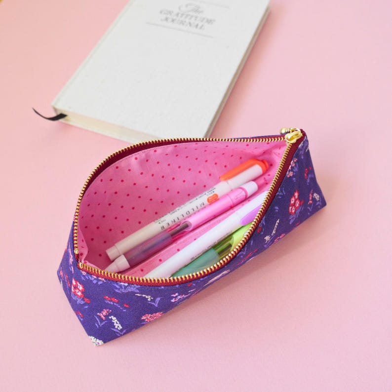 Triangle Pencil Case Sewing Pattern PDF | DIY Makeup Brush Pouch - Etsy