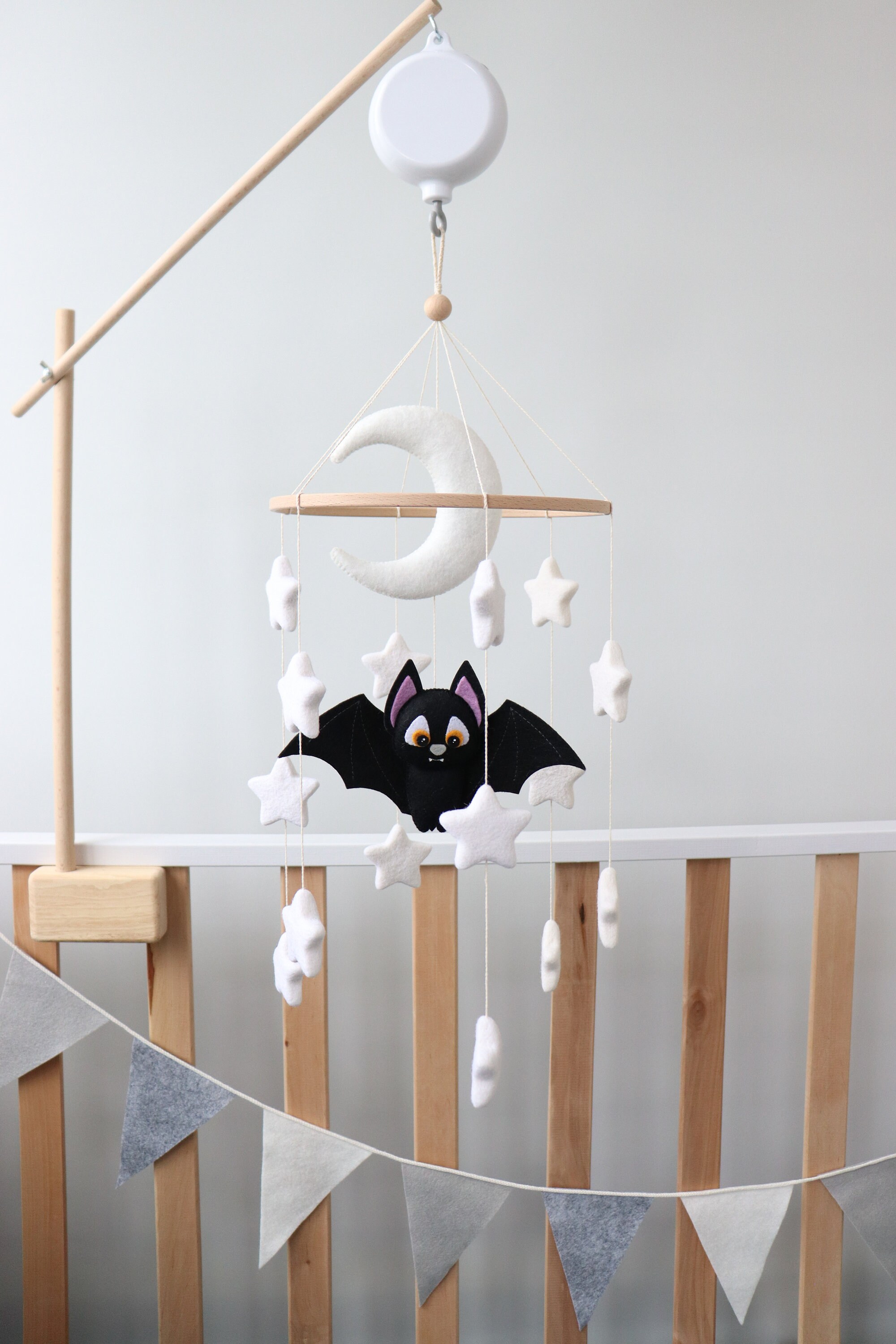 Bat Baby Mobile for Crib, Halloween Nursery Decor, Felt Moon and Stars ...