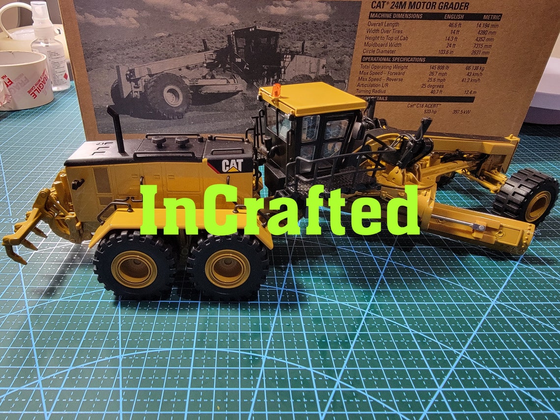 Caterpillar Cat 24M Motor Grader 1/50 Scale Model by Diecast Masters ...