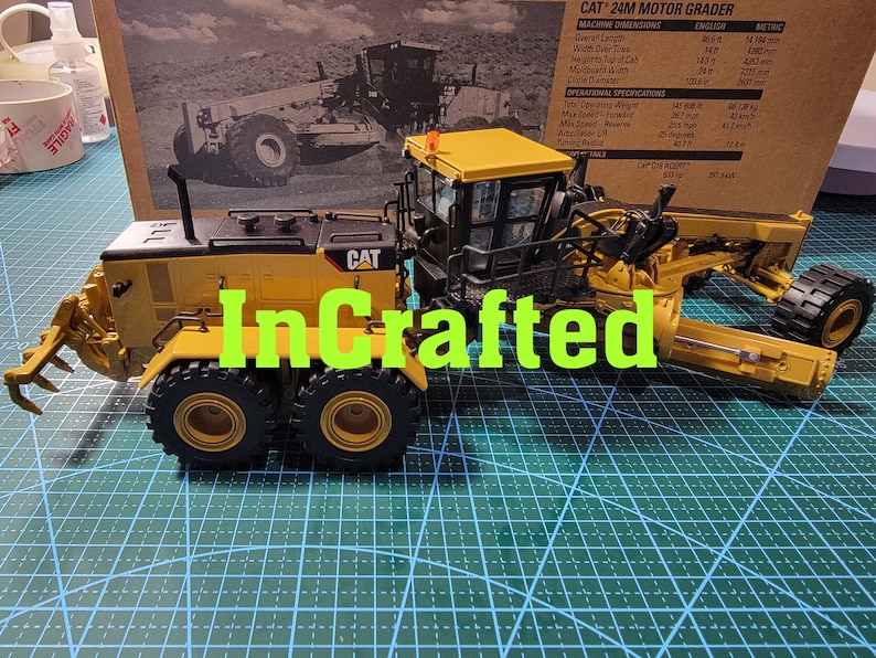 Caterpillar Cat 24M Motor Grader 1/50 Scale Model by Diecast Masters ...