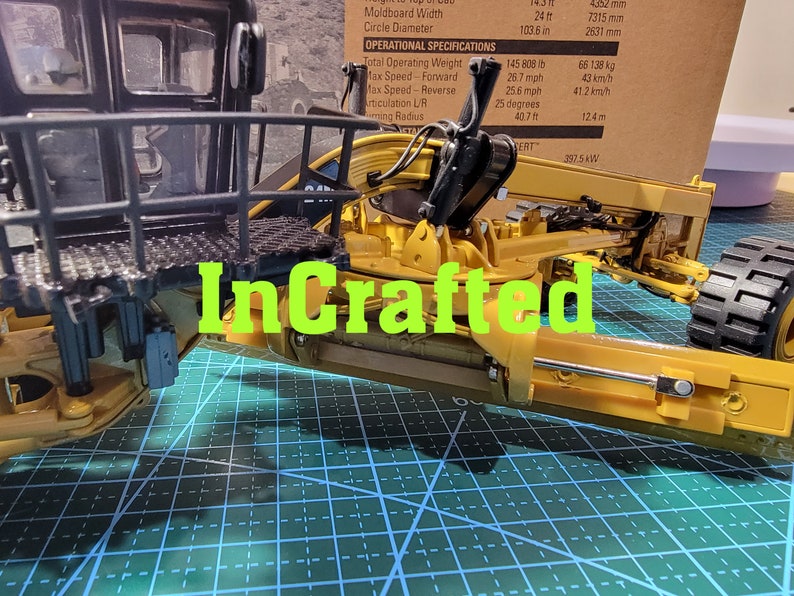 Caterpillar Cat 24M Motor Grader 1/50 Scale Model by Diecast Masters ...