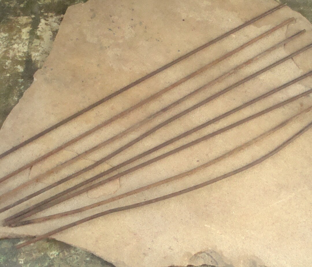 8 Rusty Long Round Wire Straight Sticks Metal Rods for Assemblage ...