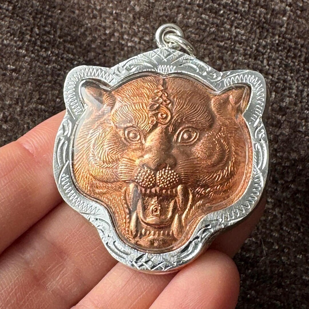 Tiger and Lp-pern Thai Buddha Amulet Talisman Pendant Bring Protection ...