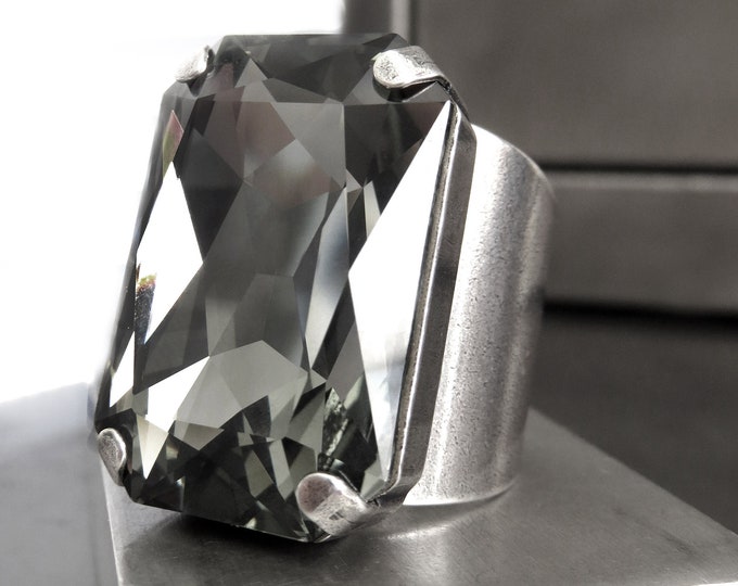 LAST ONE - Large Statement Ring, Dark Sapphire Ring, Sapphire Crystal ...