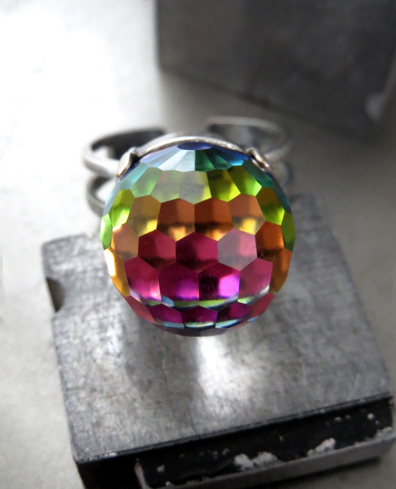 RAINBOW DISCO - Vintage Crystal Ball Ring, Vitrail Fireball Crystal ...
