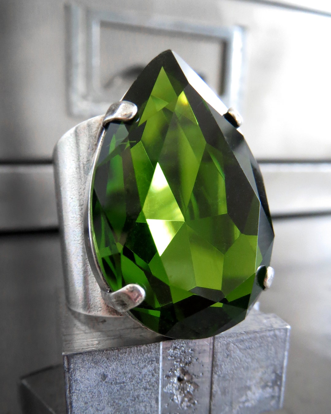 POISON Goth Green Crystal Ring Gothic Crystal Ring Large - Etsy