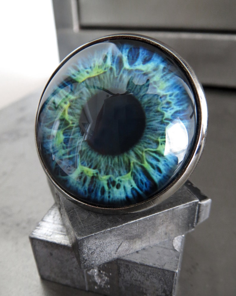 Blue-green Eyeball Ring 2 Sizes Photo-realistic Eye Ball - Etsy