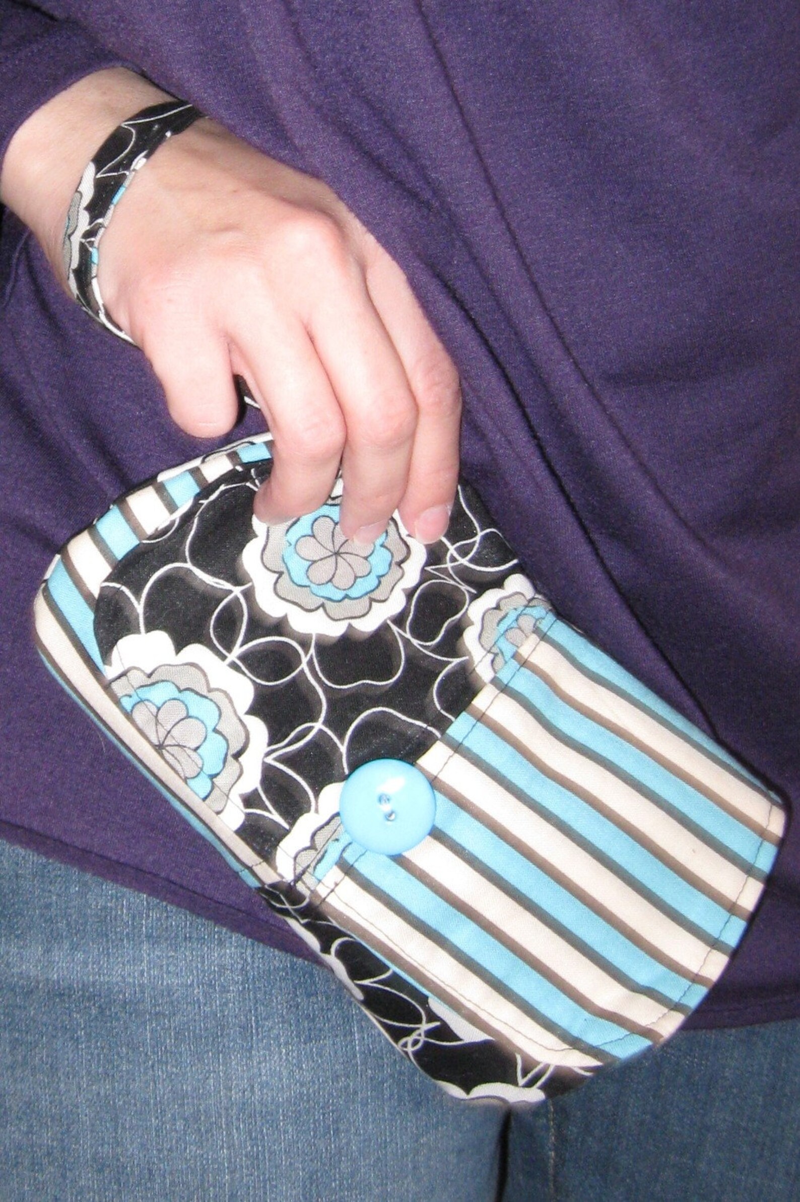 Curvy Wristlet - Easy Pdf Sewing Pattern - Customize It - No Buttonhole ...