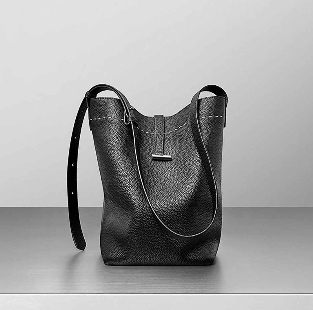 Genuine Leather Totes, Leather Bucket Bags, Minimalist Leather Handbag ...