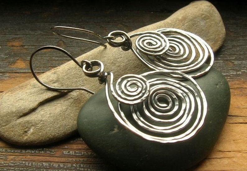 Hammered Wire Work Earrings Wire Wrapped Earrings Etruscan Spiral ...