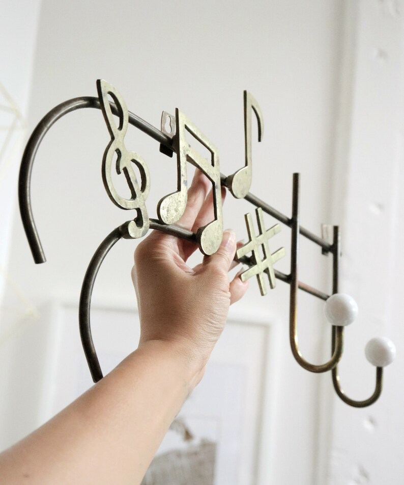 Vintage Brass Music Note Wall Hook, Solid Gold Tone Metal Wall Hanging ...