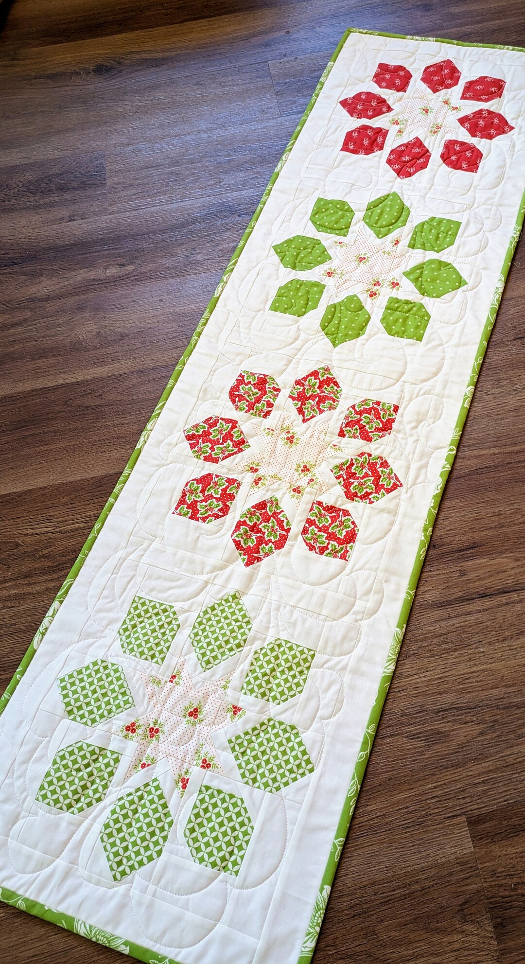 Splash Quilted Table Runner, Fig Tree Fabrics - Etsy
