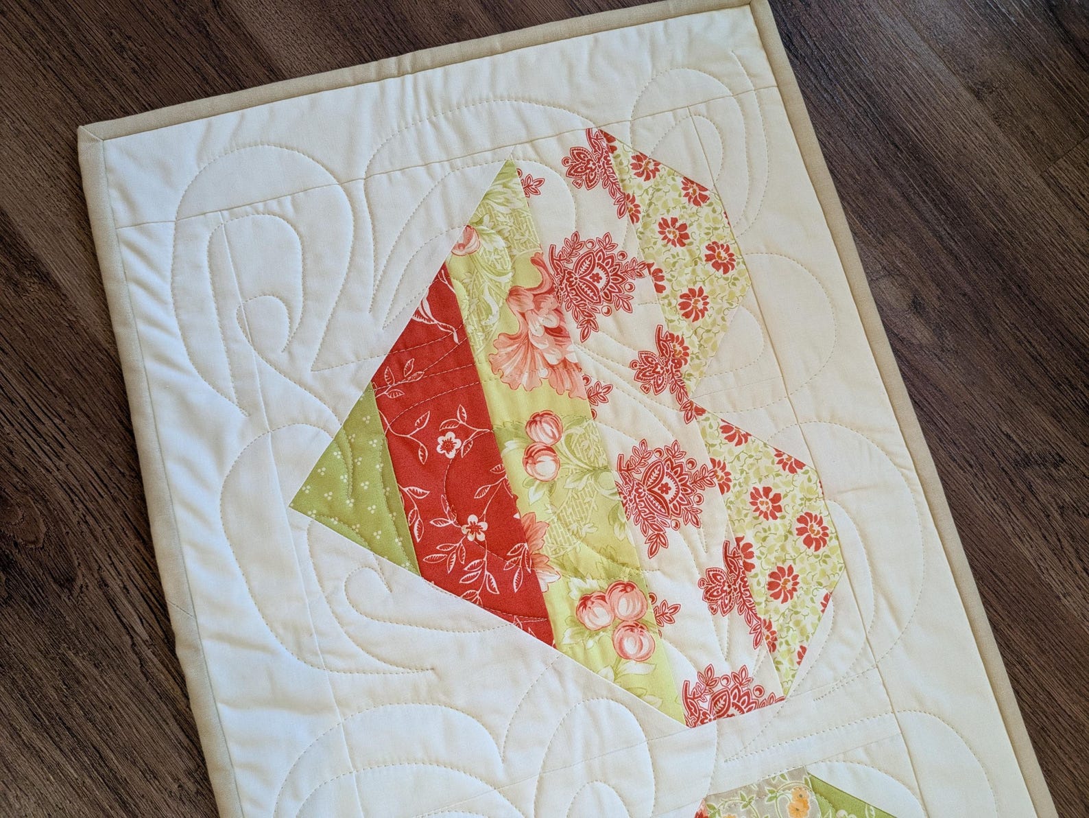Take Heart Table Runner, Fig Tree Somerset - Etsy