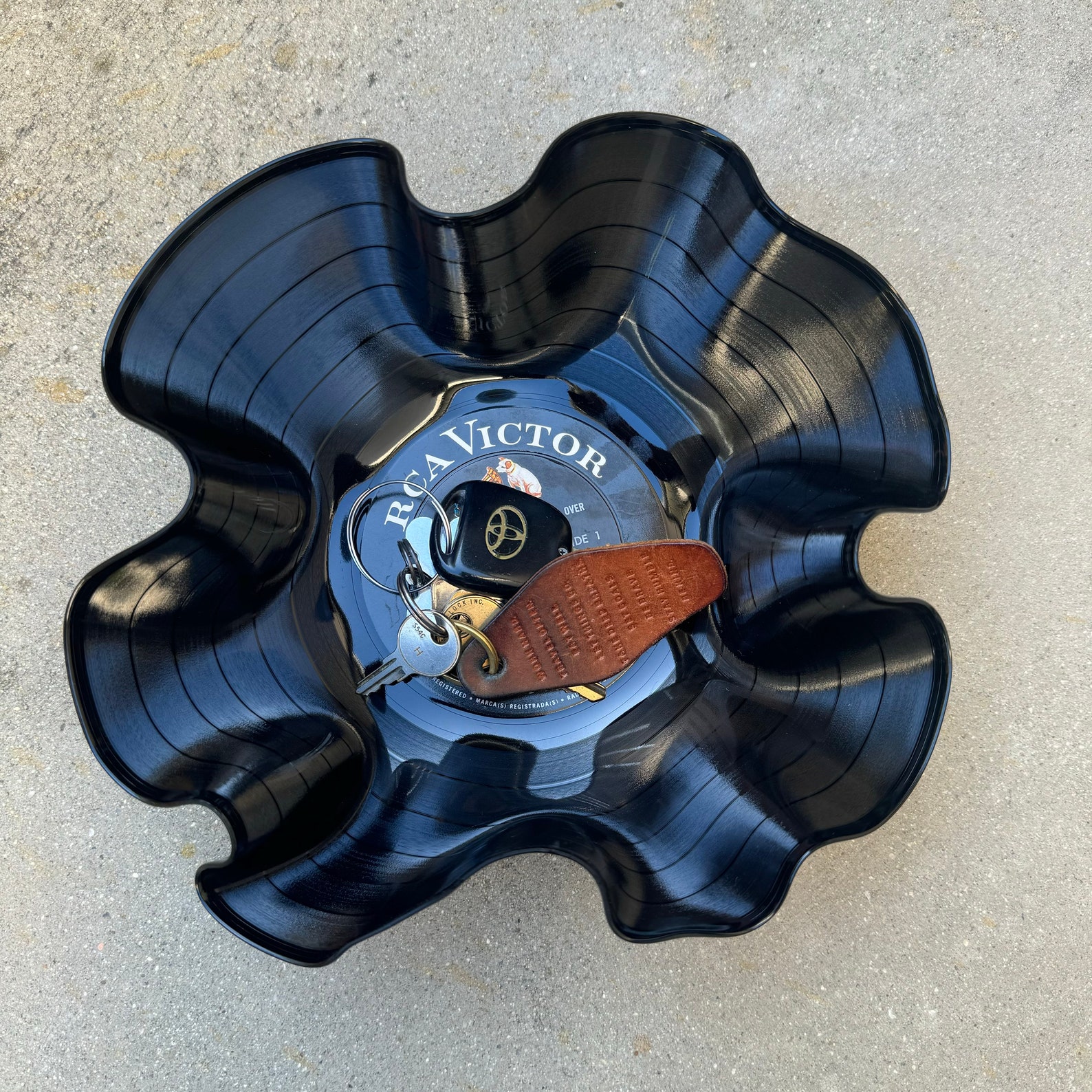 Vinyl Record Bowl, Record Collection, Music Lover, Musicians, Rock, Hip ...
