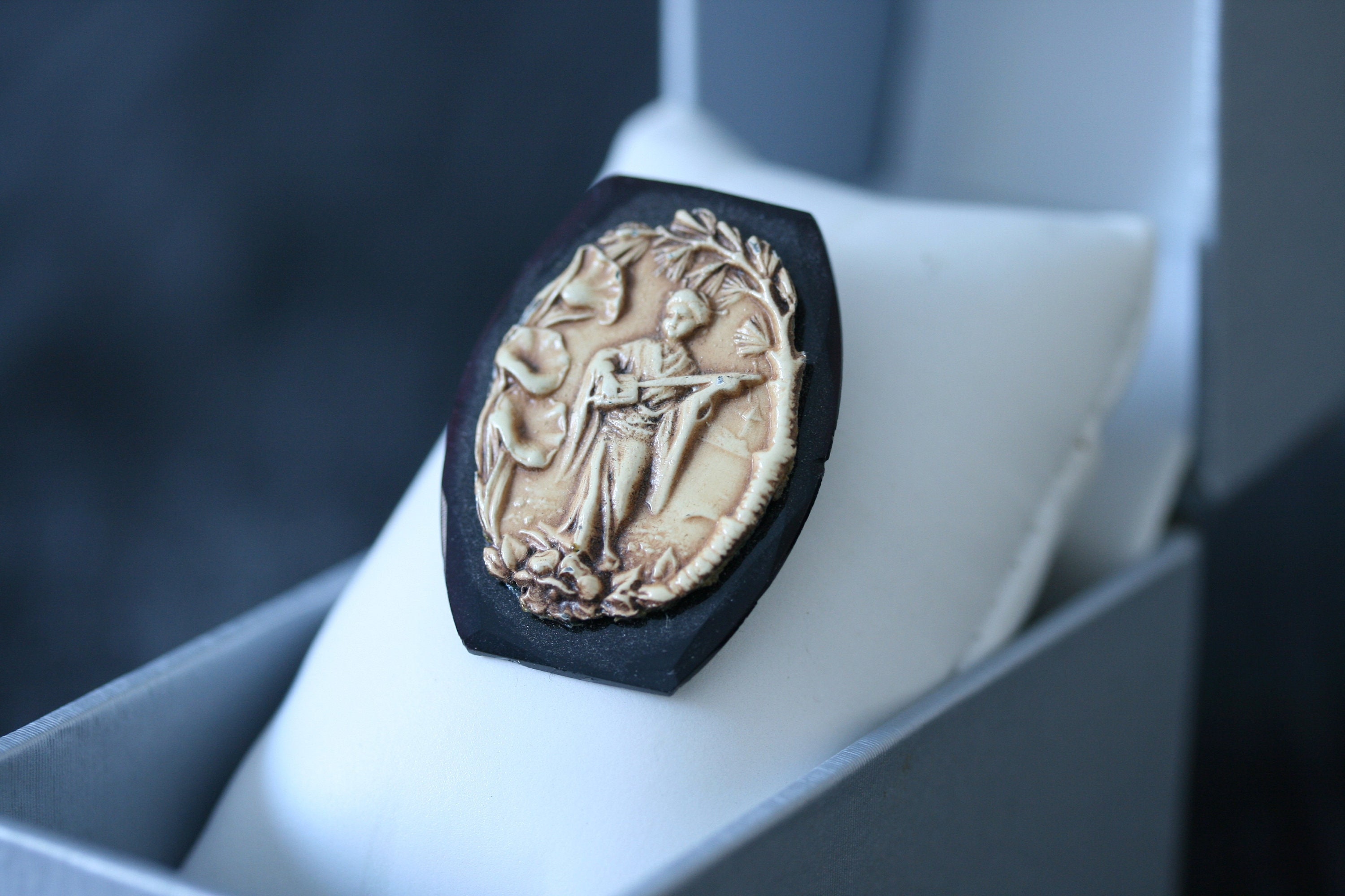 Geisha Playing a Shamisen Pin. - Etsy