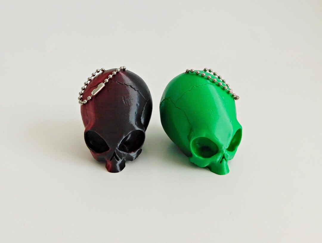2 Pack Alien Skull Keychains - Etsy