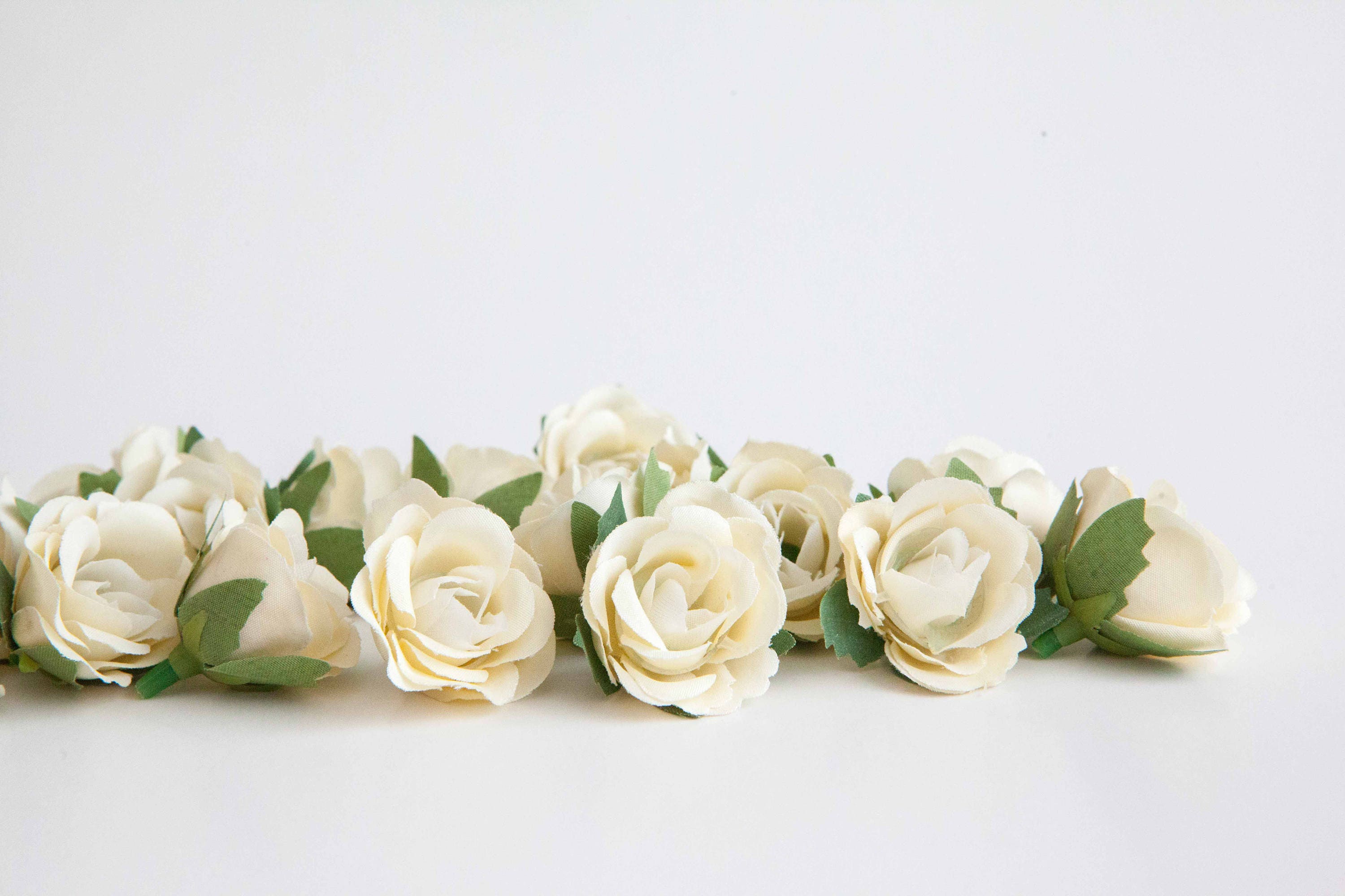 30 Mini Roses in White Ivory SMALL Artificial Roses Mini - Etsy