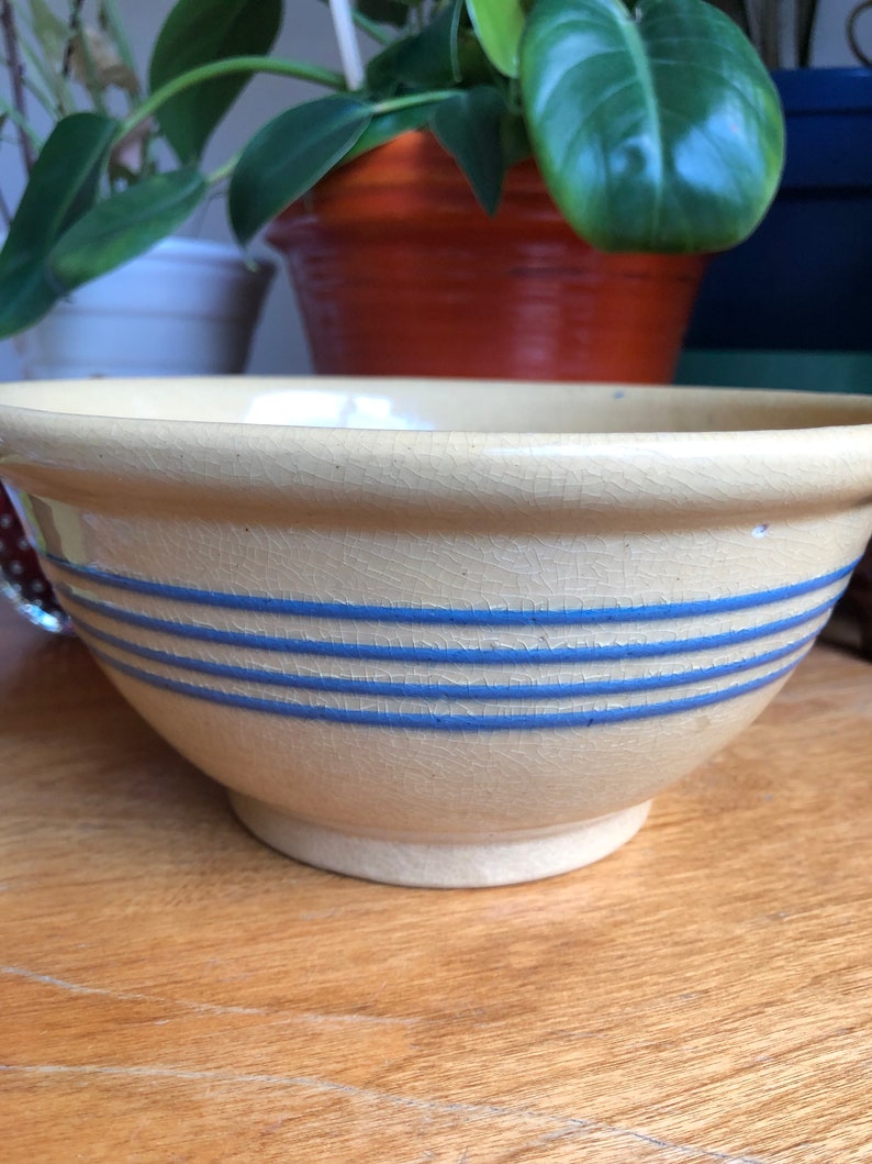 Vintage Yelloware Four Ringed Bowl - Etsy