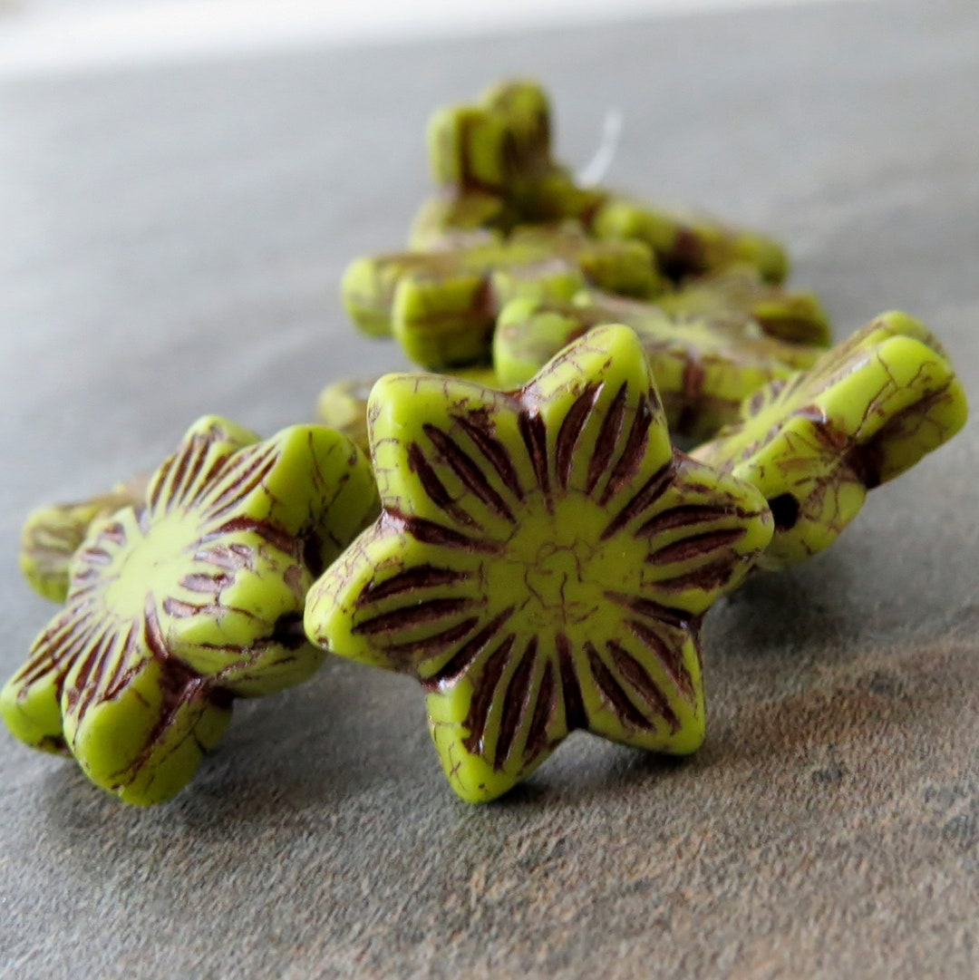 Chartreuse Green Bronze 16mm Star Flower Czech Glass Bead : 4 Pc Czech ...
