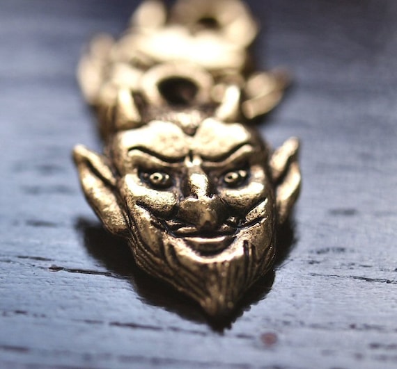 Devil Face Antiqued Gold Pewter 16mm Charm : 2 pc | Etsy