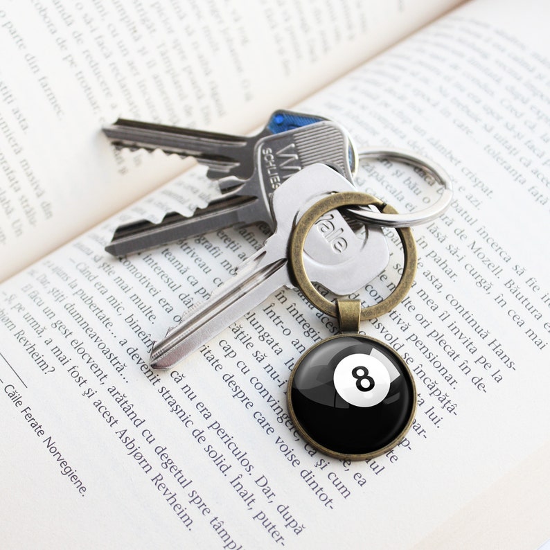 8 Ball Keychain, 8 Ball Lucky Photo Keyring, Pool Ball Keychain, Eight ...