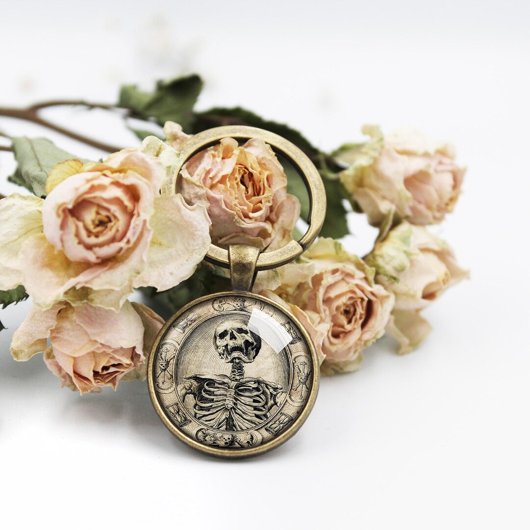 Vintage Memento Mori Keychain, Skull Key Ring, Skull Goth Necklace ...
