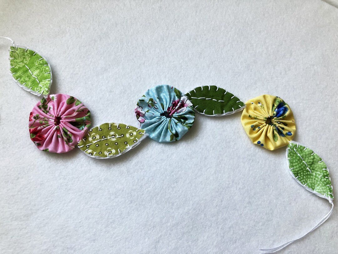 Penny Rug Spring Yoyo Flower Garland - Etsy