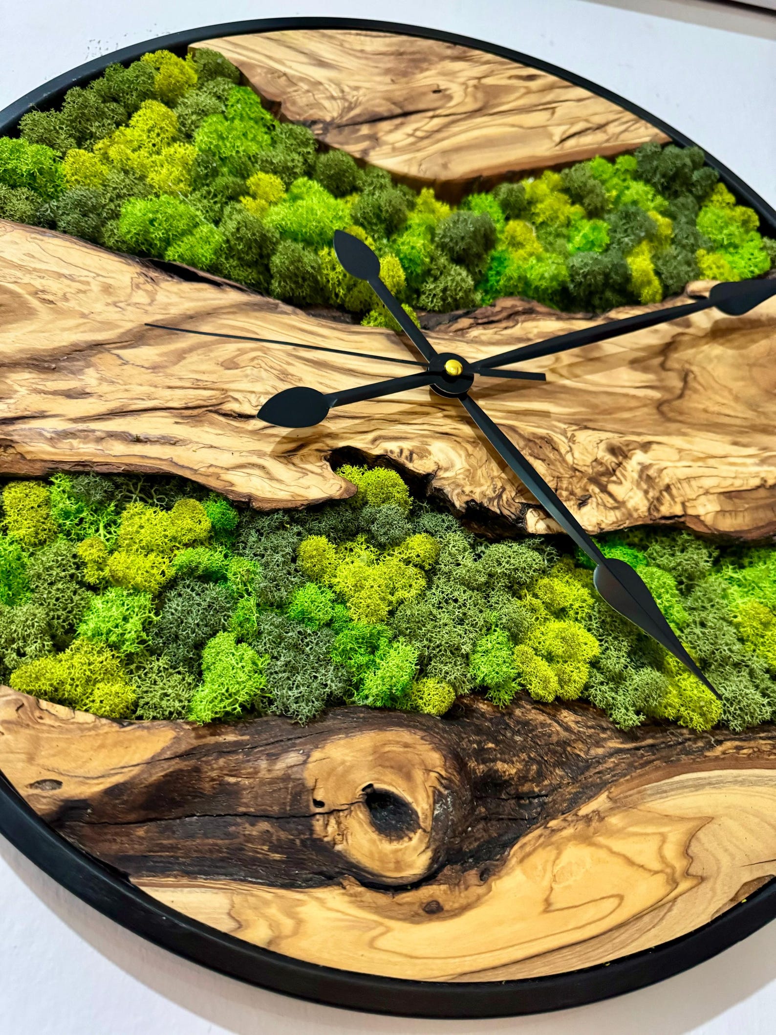 Moss Wall Clock Handmade Wall Clock Custom Moss Olive Wood Clock,metal ...