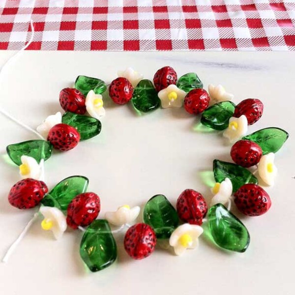 Strawberry Beads - Etsy