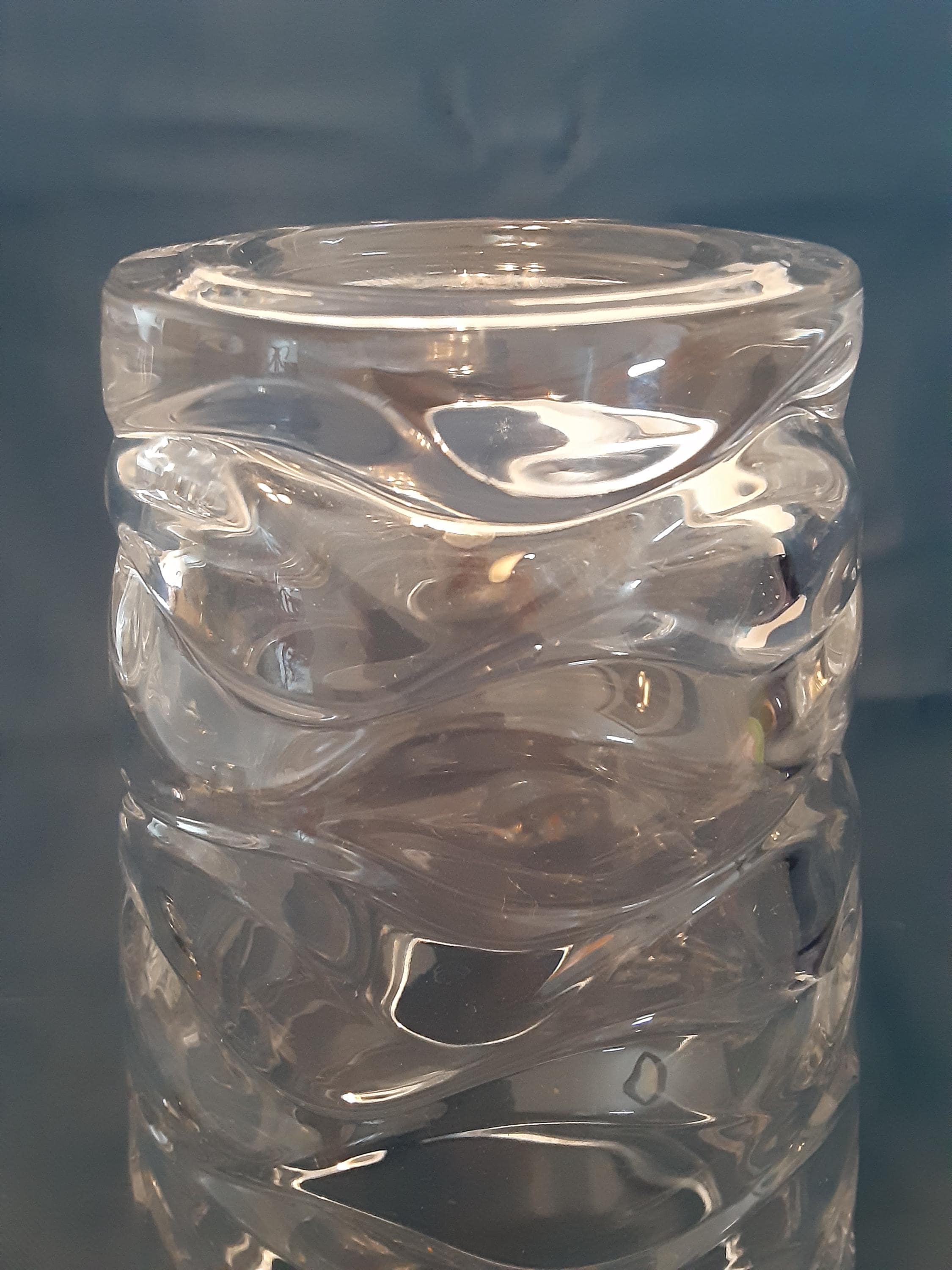 Mikasa Crystal Atlantic 9" Clear Oval-shaped Vase. Beautiful Wave ...