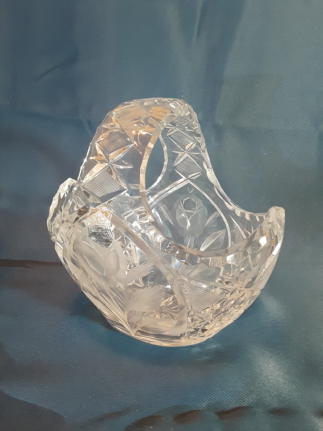 Heavy Cut and Etched Crystal Flower Basket. Beautiful Design and ...