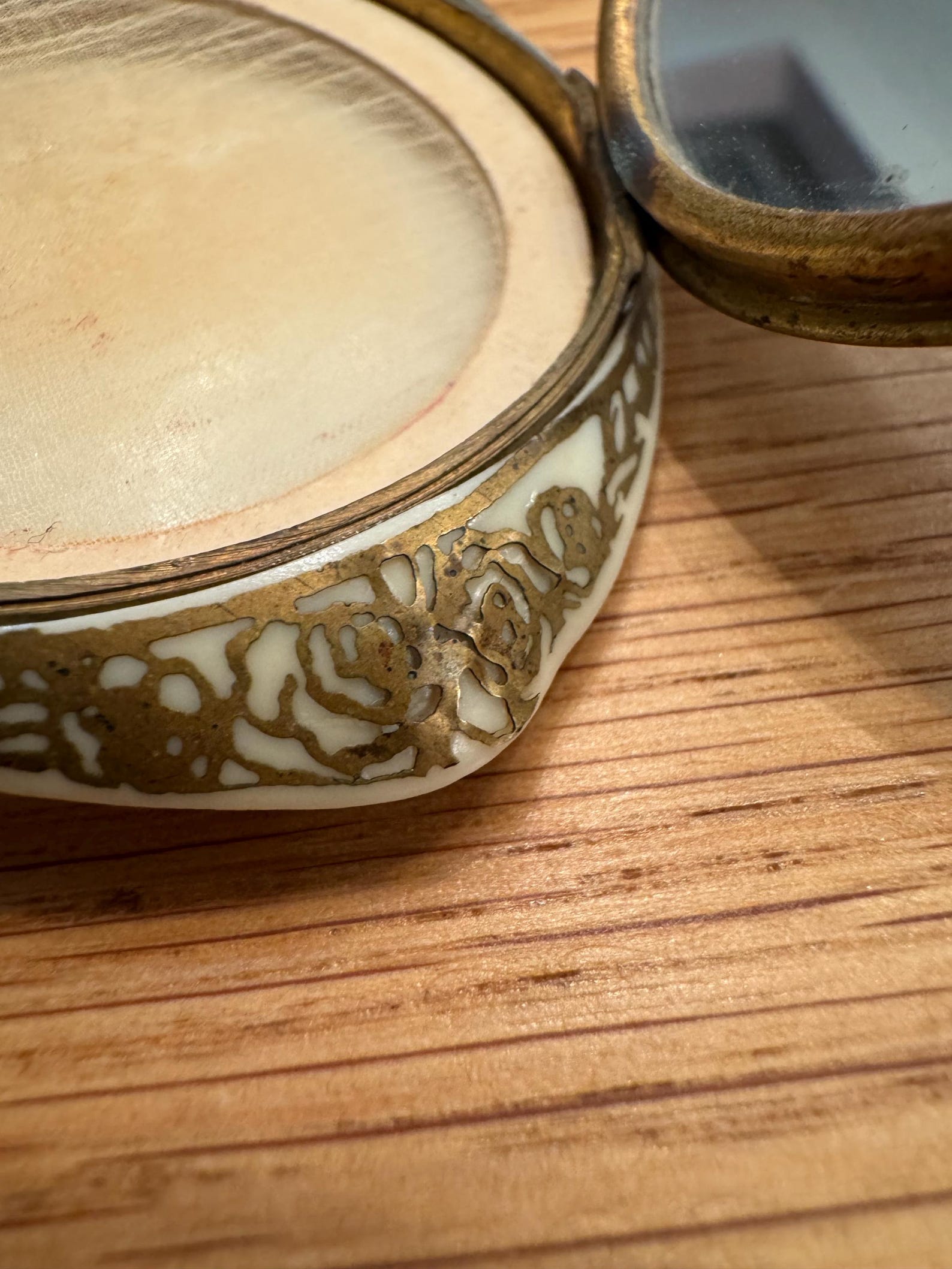 The Prettiest Celluloid Powder Compact With Brass Inlay Circa 1920 ...