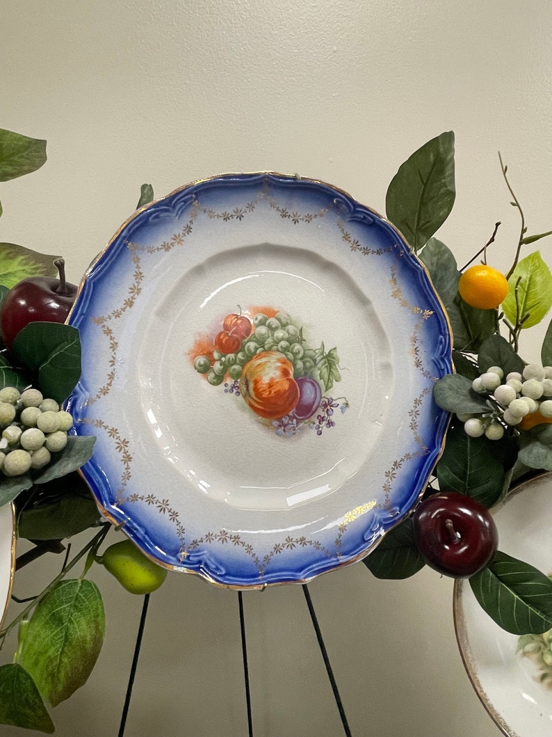 Grandmacore Plate Wreath - Etsy