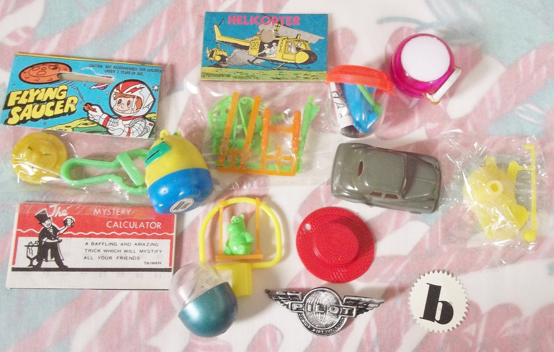Vintage Toy Novelties / 12 Items / DIY Surprise Balls / Party Favors ...