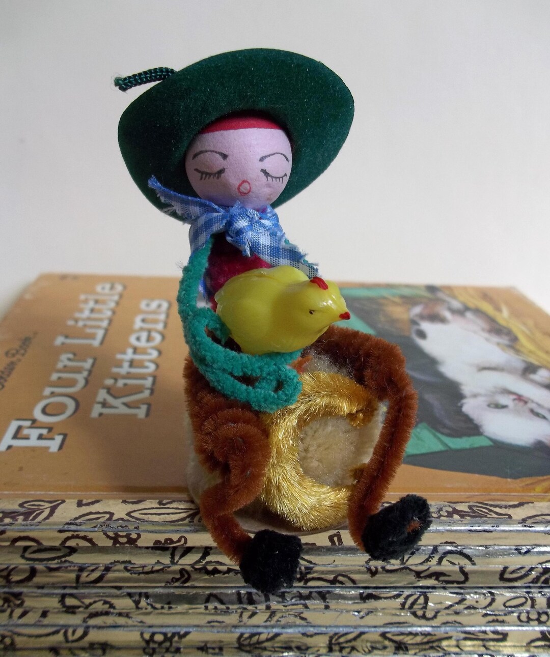 One Shelf Sitter / Handmade / Pipe Cleaner Prairie Figure / Made Using ...