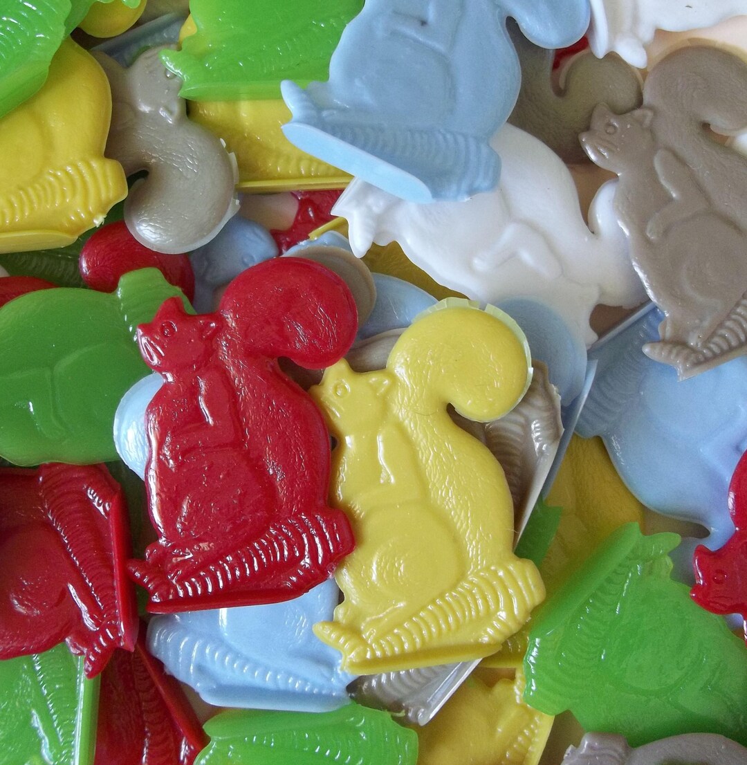 Vintage Plastic Squirrels: Retro Kitsch Novelty Toy Prizes, Set of 6 - Etsy
