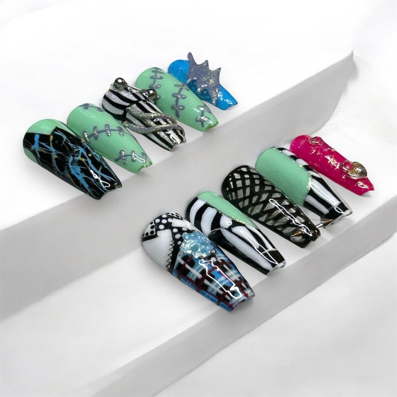Monster High Frankie Stein Inspired Press-on Nails - Etsy