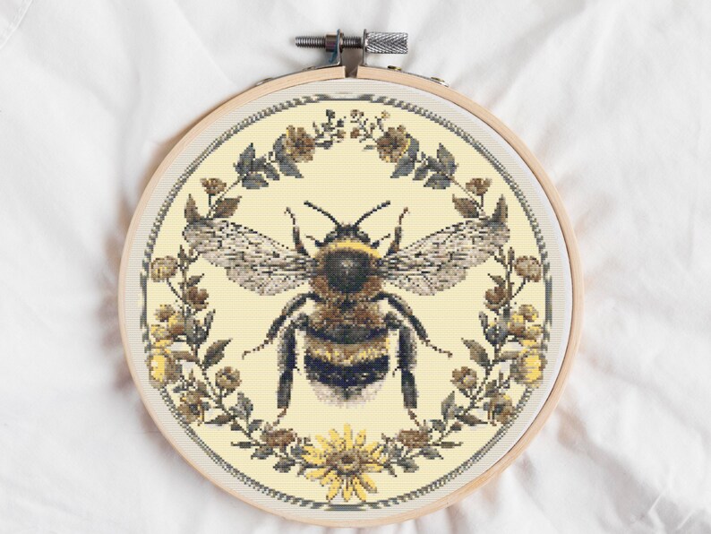 Bumble Bee Floral Bee Cross Stitch Pattern Instant Download Wildlife ...