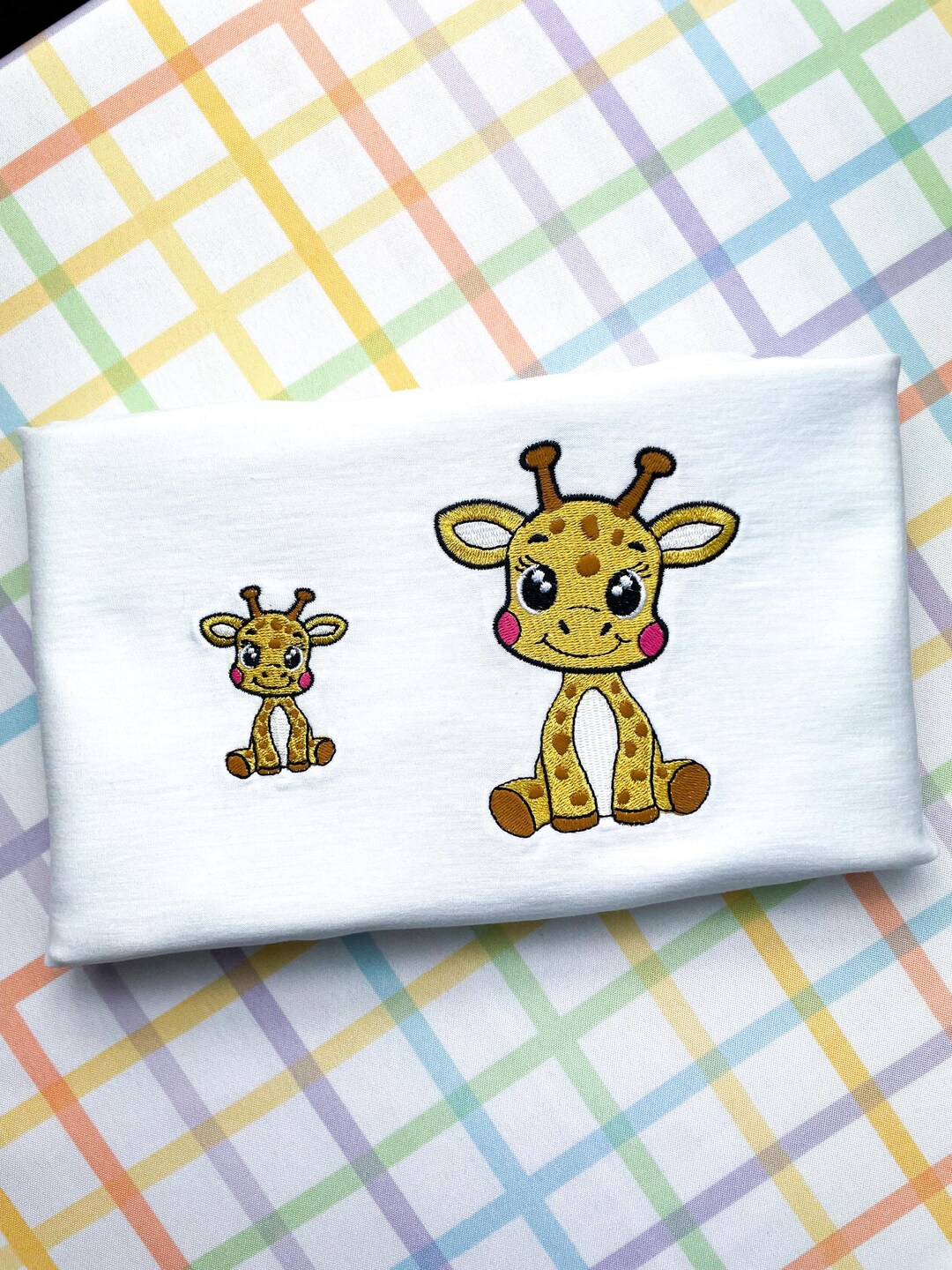 Cute Baby Giraffe Machine Embroidery Design, Animal Embroidery, Safari ...