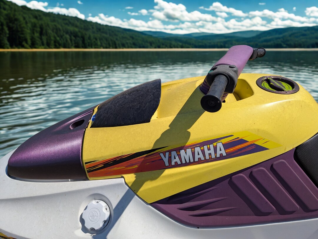 Yamaha Waveblaster 2 Limited Edition! Cosmic Chroma Hood & Storage Cap ...
