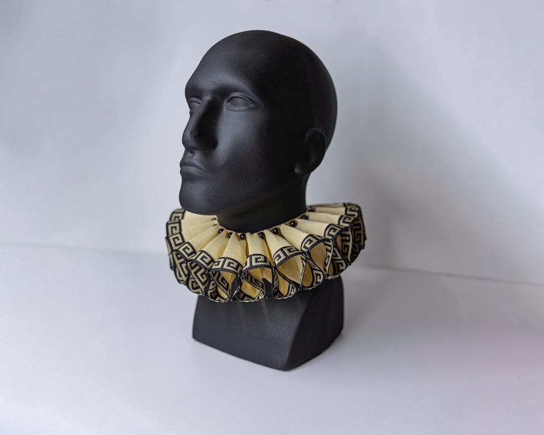 Elizabethan Neck Ruff - Beige/ivory Necklace With Pearls - Historical ...