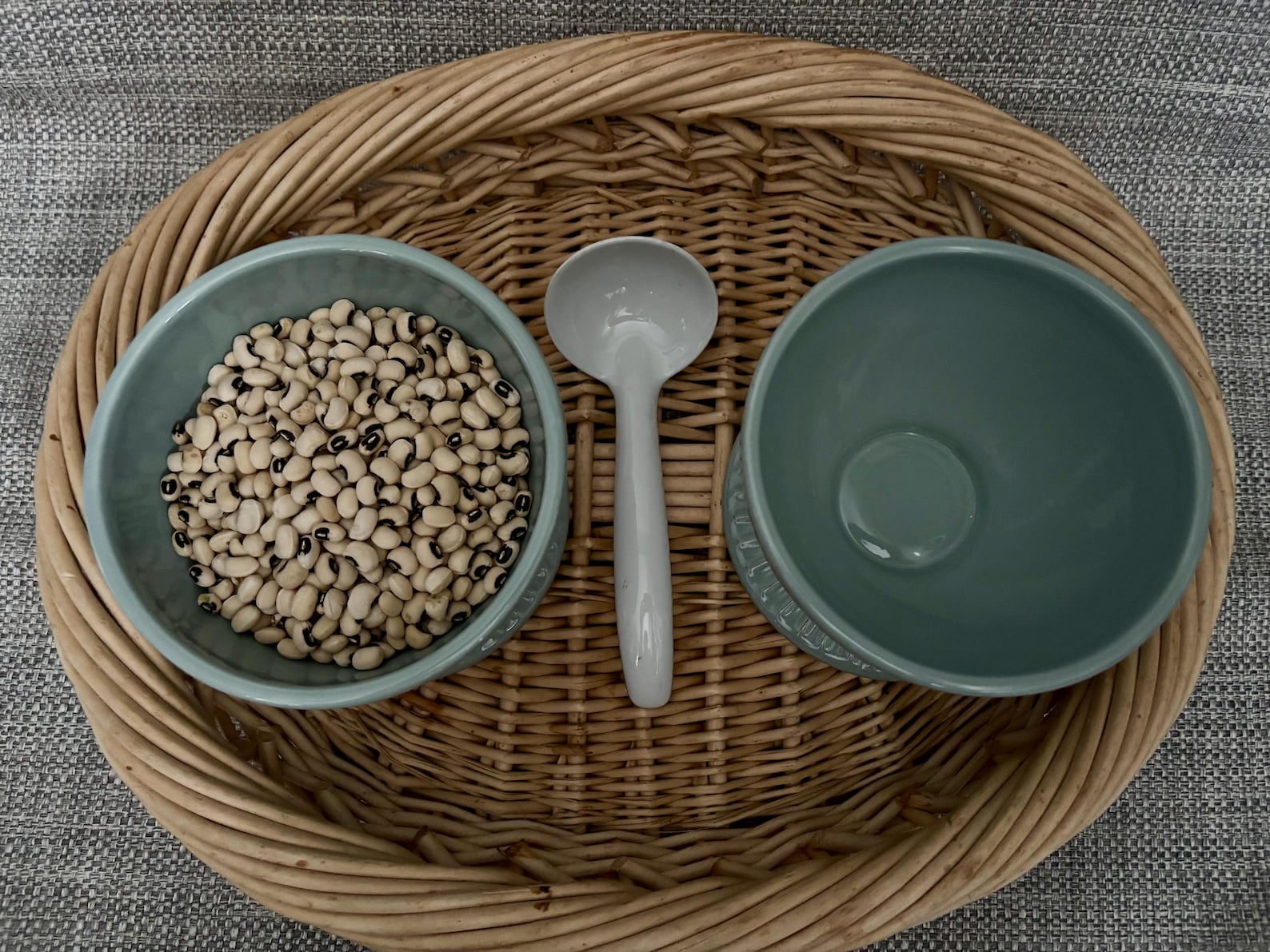 Montessori Method Materials for Spooning 1:1 Practical Life Works and ...