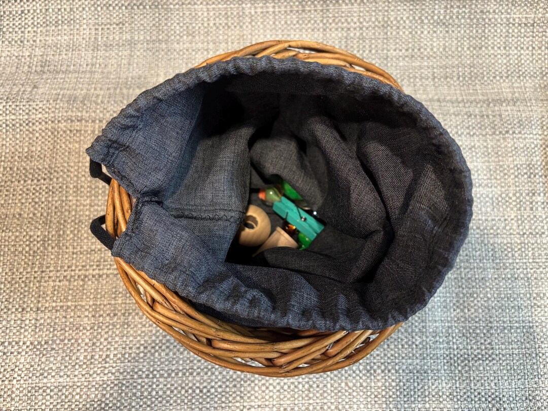 Montessori Stereognostic Mystery Bag and Ten Small Objects for ...