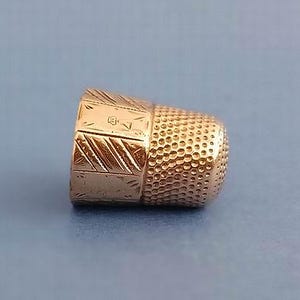 14 Karat Gold Thimble - Etsy