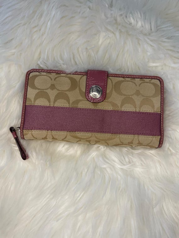 Coach Signature Zip Wallet with Pink Leather and Pin… - Gem